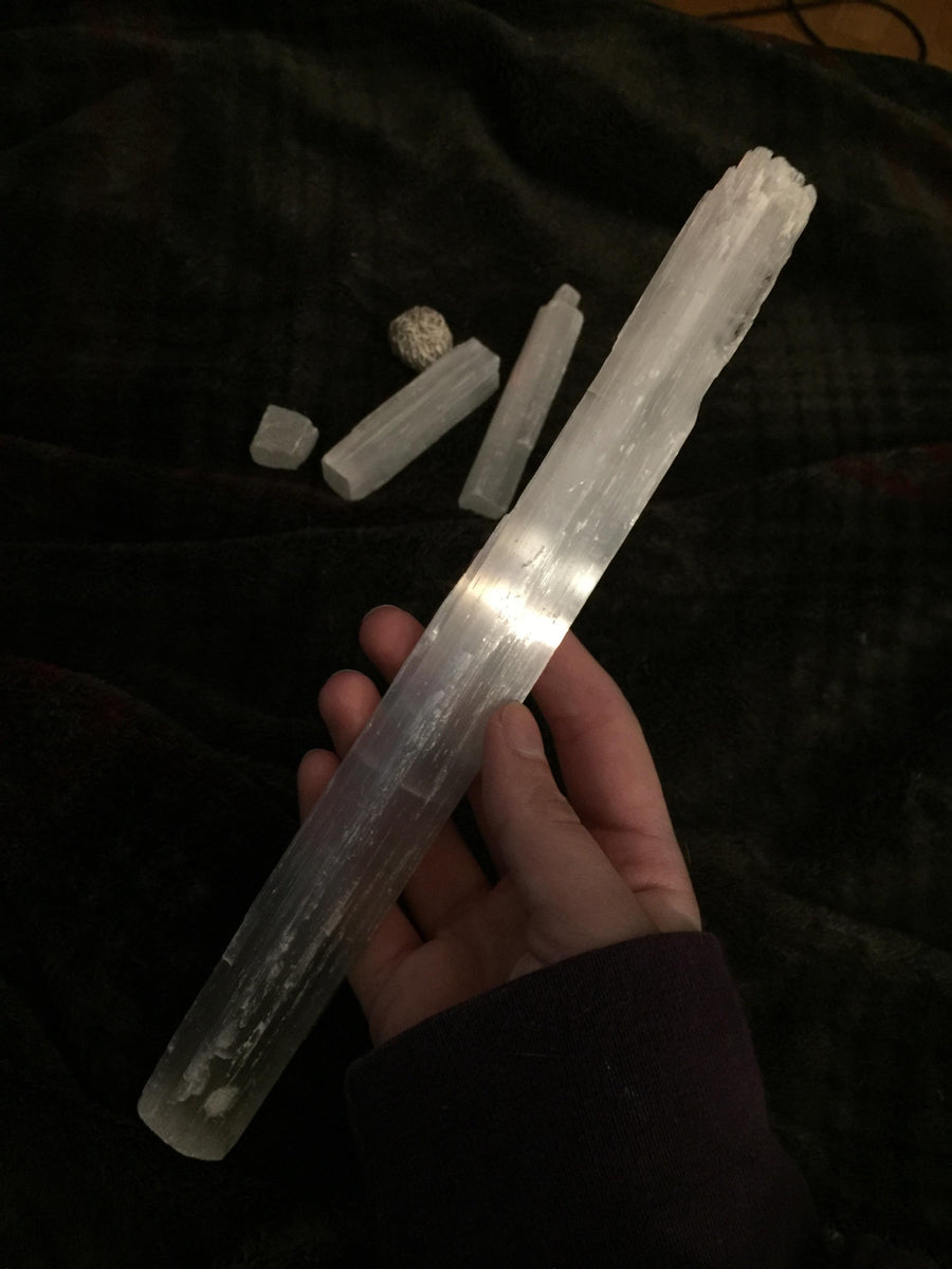 What Makes Selenite Crystal So Powerful? – The Wandering Bee